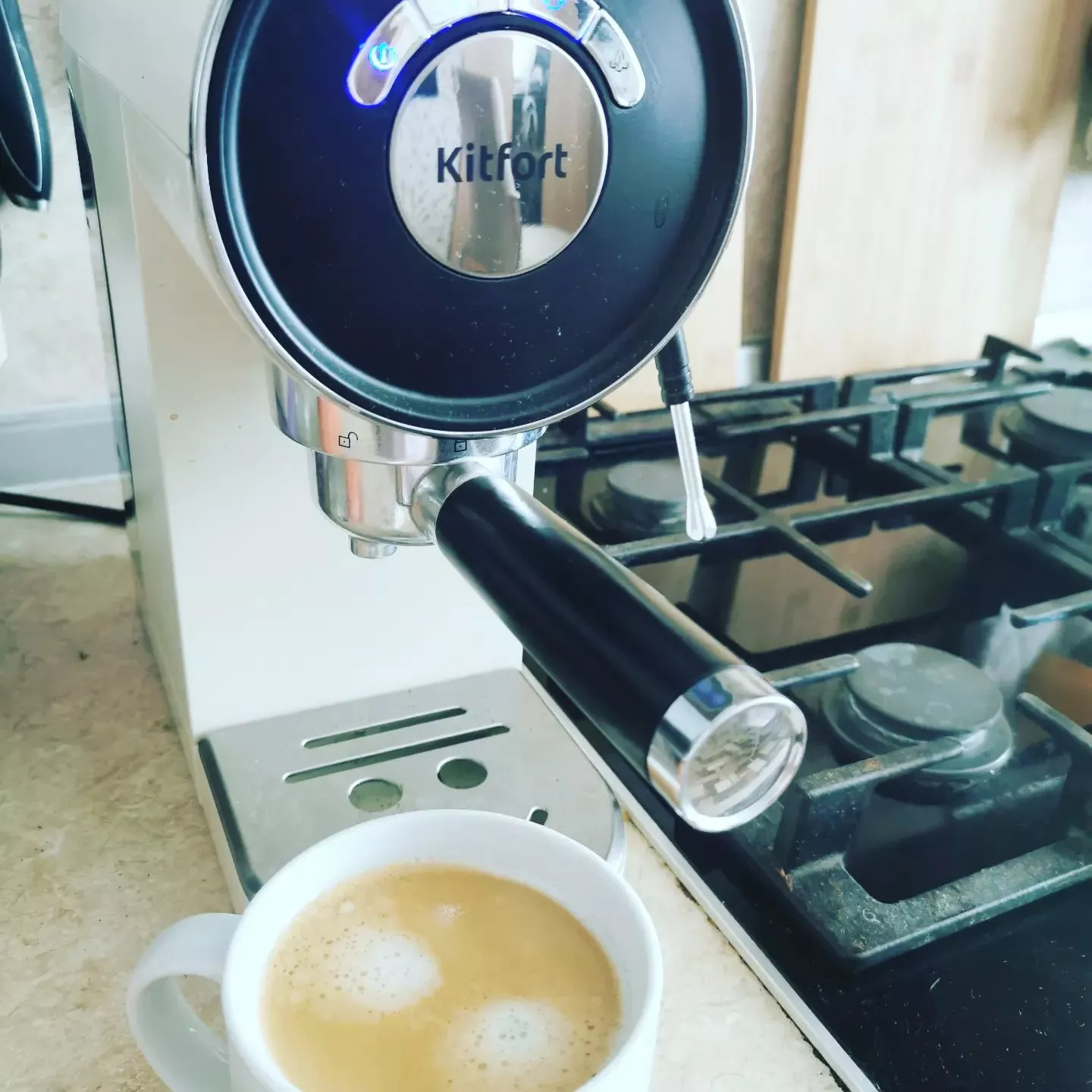 Кофеварка Kitfort KT-783-1, бежевая купить по цене 11 990 ₽: отзывы ...