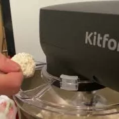 Цельнометаллический планетарный миксер Kitfort KT-3076 купить по цене ...
